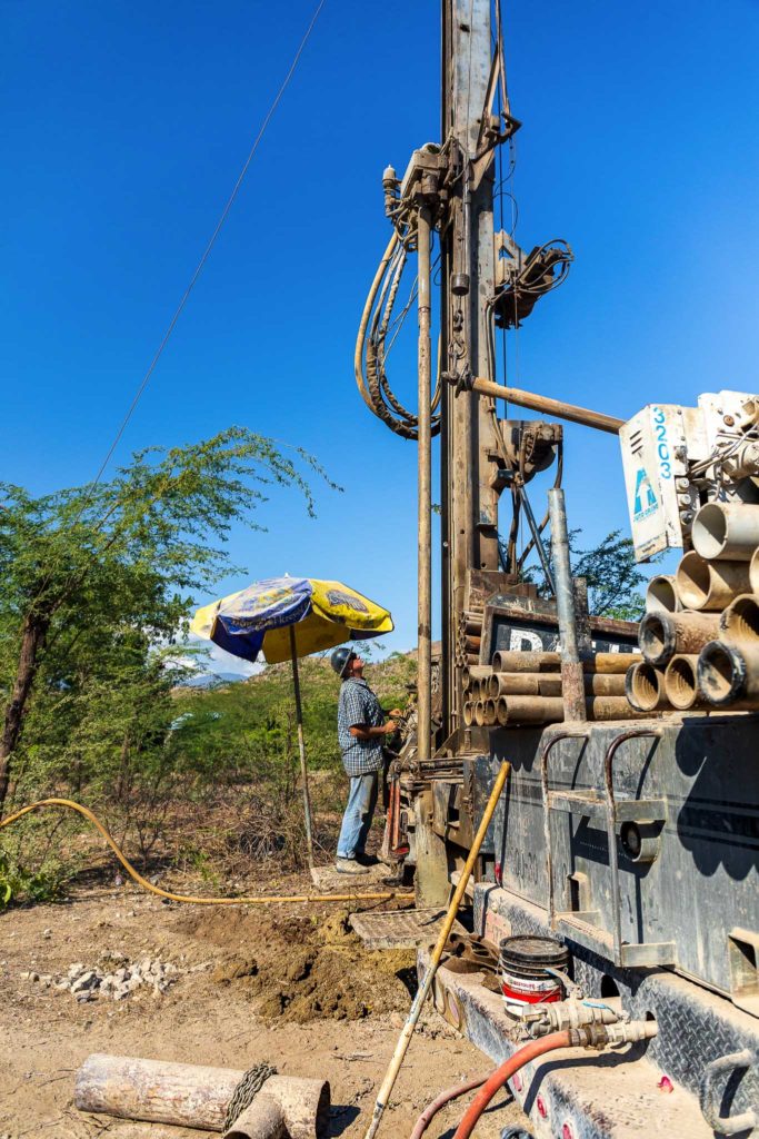 Dusty Roads and Drilling Rigs: Water For A Thirsty Land (part two ...